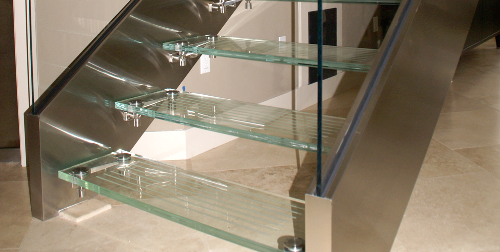 GRS Railing Systems Installation Image Gallery of C.R. Laurence TAPER ...